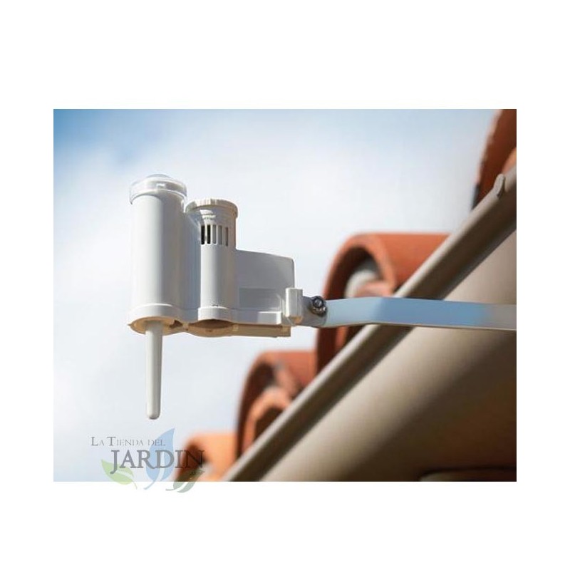 Solar Sync Hunter sensor, automatic adjustment for day, rain and frost